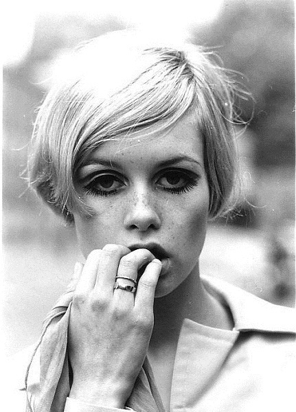 Twiggy Vinyl Records and CDs For Sale | MusicStack