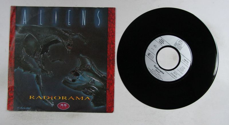 Radiorama Aliens Vinyl Records and CDs For Sale | MusicStack